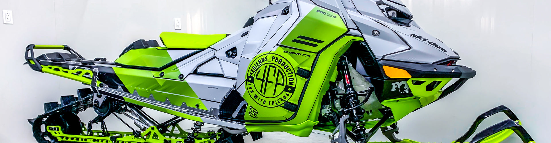 SNOW – E-Sticky Graphics